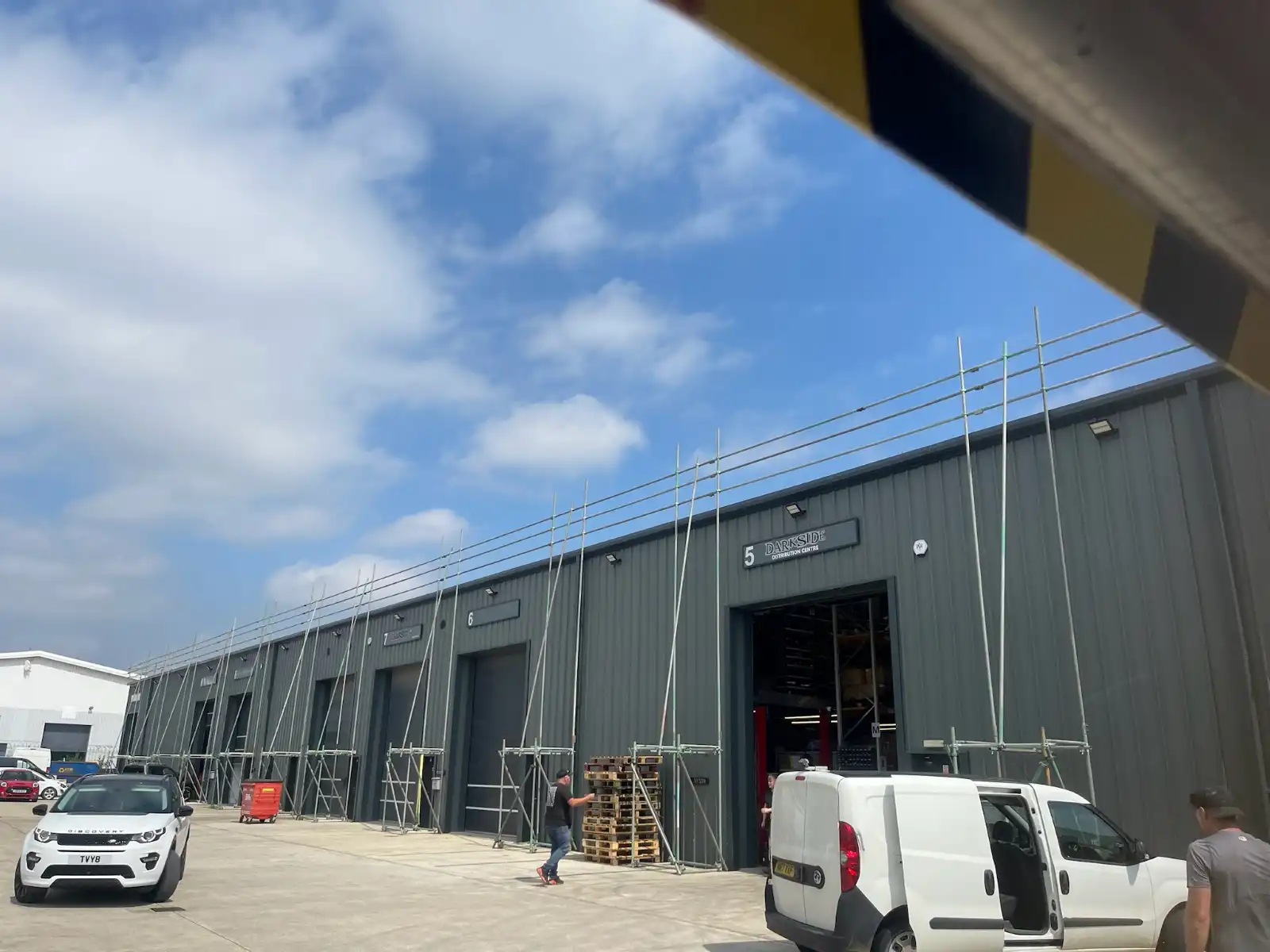 Scaffold Tower And Edge Protection In Yorkshire - Working Platforms